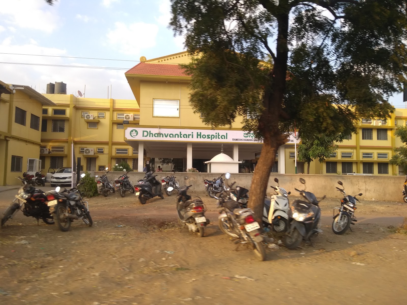 Dhanvantri OPD Block SMS Hospital near Ashok Nagar ,Rajasthan
